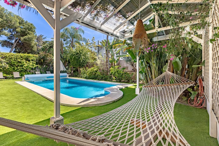 Jacuzzi & Heated Pool. 3 Min Walk To Beach Access - Marbella