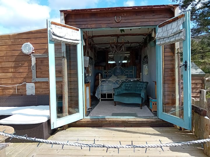 Ramshackle Glamping & Health Spa - Ireland
