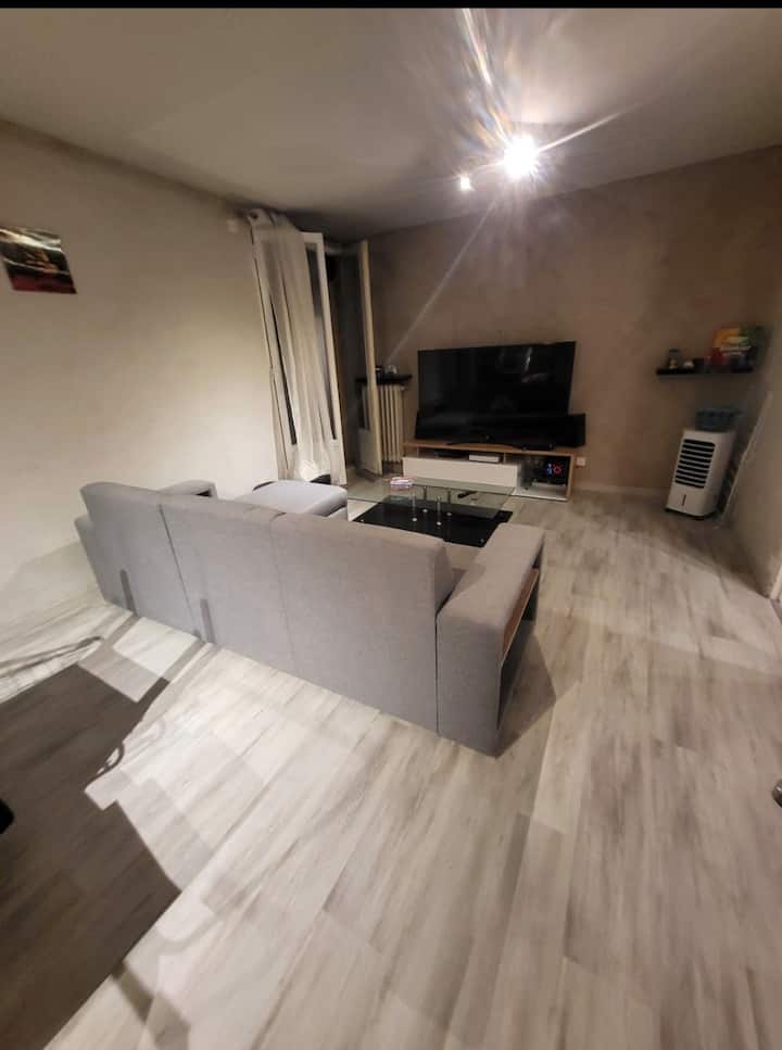 Logement à 10 Minutes Du Circuit - Le Mans