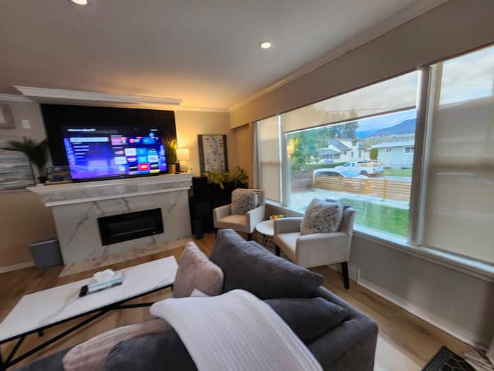 2 Bed + Backyard W/ Outdoor Dining On Deck - Penticton