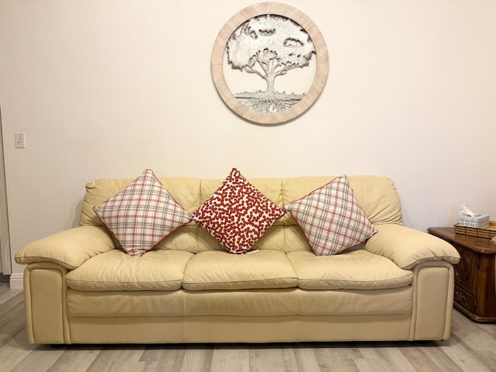 Cozy House W/ Ev Outlet/high Speed Wifi/6 Bd - Las Vegas