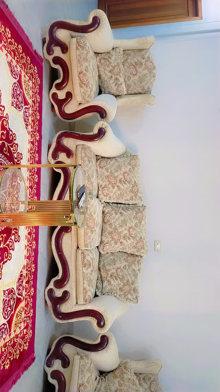 كورنيش النيل خلف ونتر بالاس - Luxor