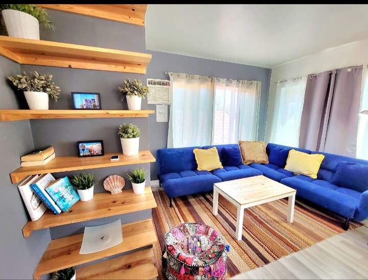 Sunbathers Paradise 2br @Venice Beach For 6 - Marina del Rey, CA