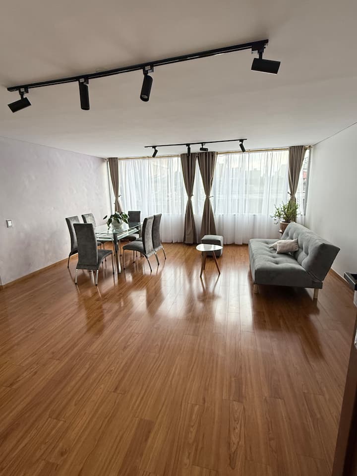 Corferias, Amplio Y Céntrico. - Calima