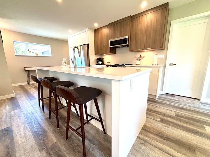 Ocean View- Hobby Farm-new Build - Courtenay, BC, Canada