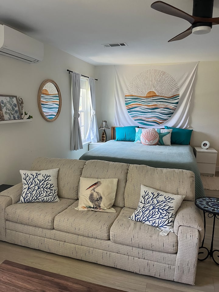 The Pelican Pad In Pensacola - Pensacola, FL