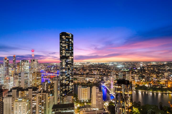 Diamonds Are Forever! 1bed/1bath/ Parking/views - Spring Hill