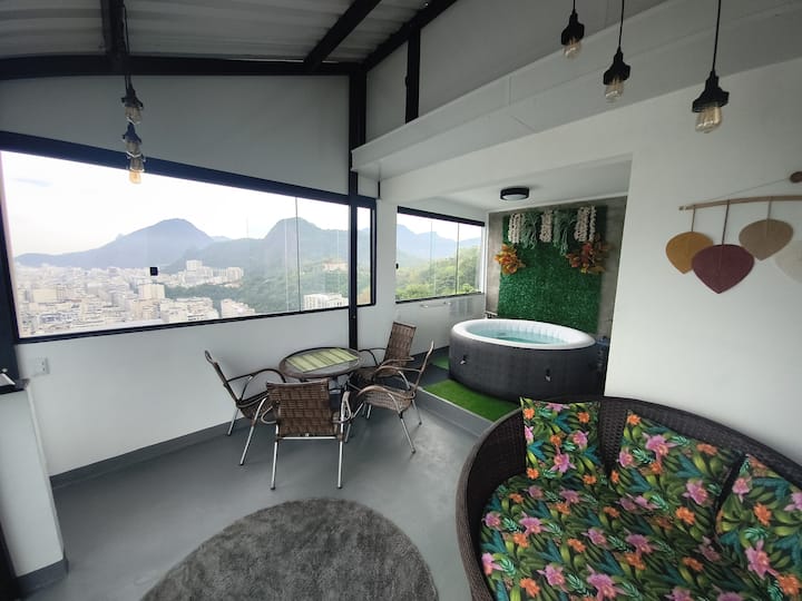 Rio Favela Loft • Hot Tub + Epic Copacabana Views - Glória