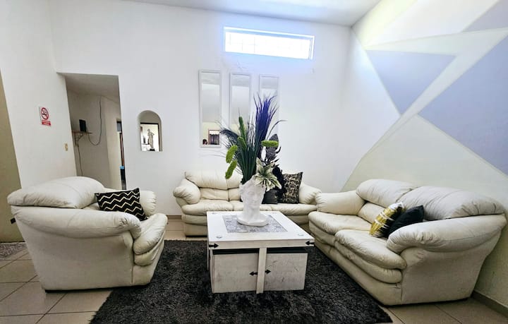 Minimalista Casa 7 Min Feria - Aguascalientes