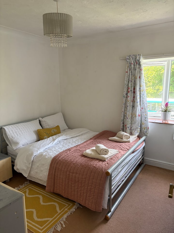 Next To Double Nobel Laureate - Cambridge