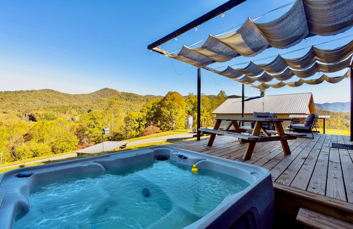 Tiny Home Retreat | Jacuzzi + Private Deck + Views - Carolina del Norte