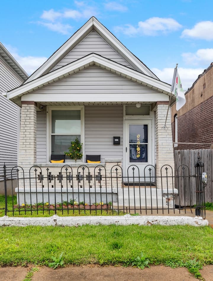 Cozy Hill Hideaway | Walk To Stl's Best Italian - Saint-Louis, MO
