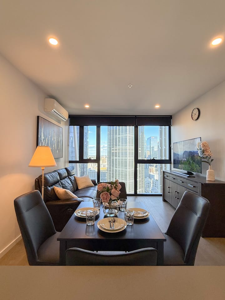 Entire Place|2 Bedrooms Cbd Apartment| 1 Min- Tram - Melbourne