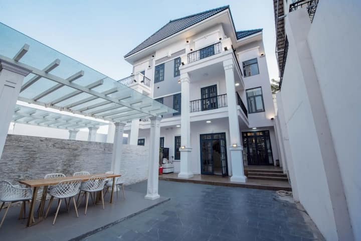 Lapis Pool Villa Luxury -5br - Ho Chi Minh City