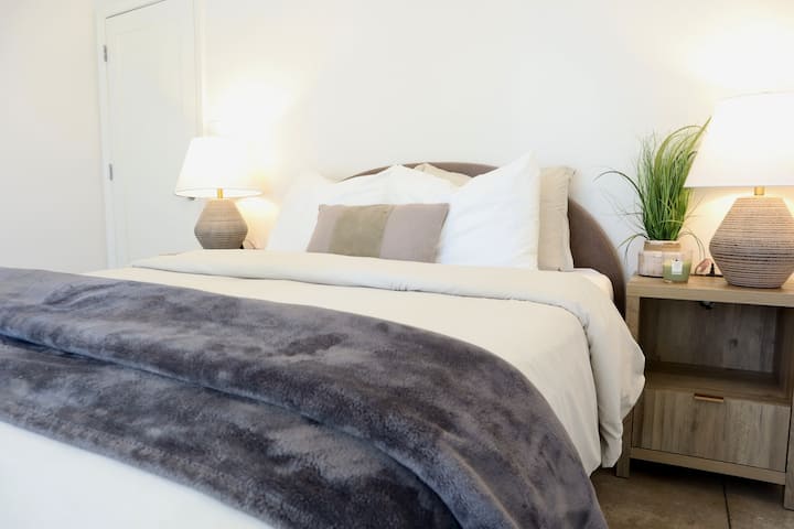 Chic Reno 1br Loft - Walk To Hospital & Hotspots - Reno