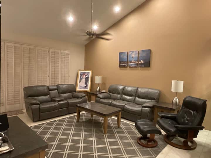 Country Club Condo With Great View. - Palm Desert, CA