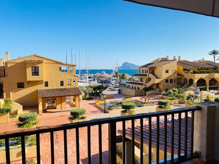 Maravillosas Vistas En Pto. Deportivo Campomanes - Altea