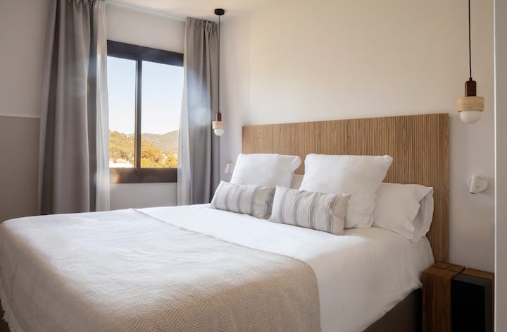 Vrm – Bright And Practical Stay By The Beach - Tossa de Mar