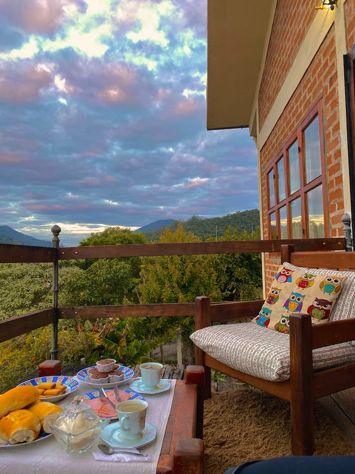 Casa No Centro Com Deck Panorâmico - Santo Antônio do Pinhal