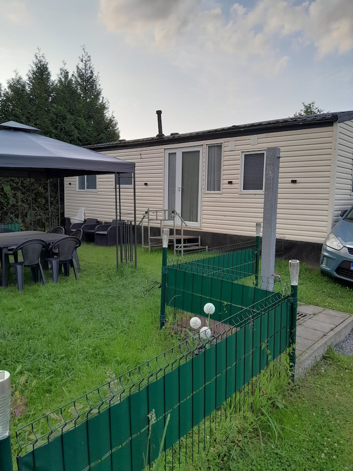 Caravane Residentielle Avec Piscine - Aubel