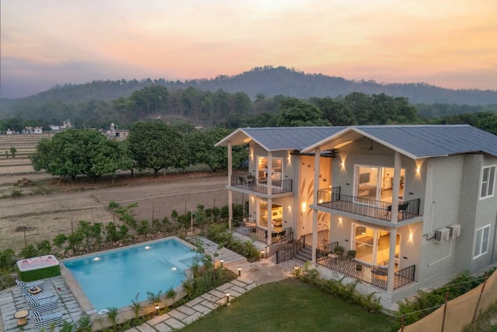 Luxury Villa, Corbett 
A Wilderness Stay - 拉姆訥格爾
