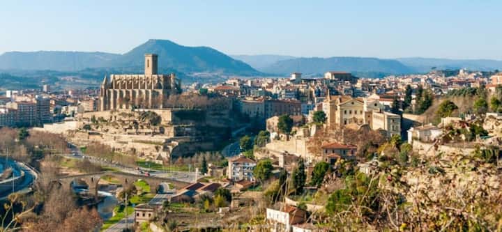 Apartamento-manresa 
Centro - Corta Temporada - Manresa