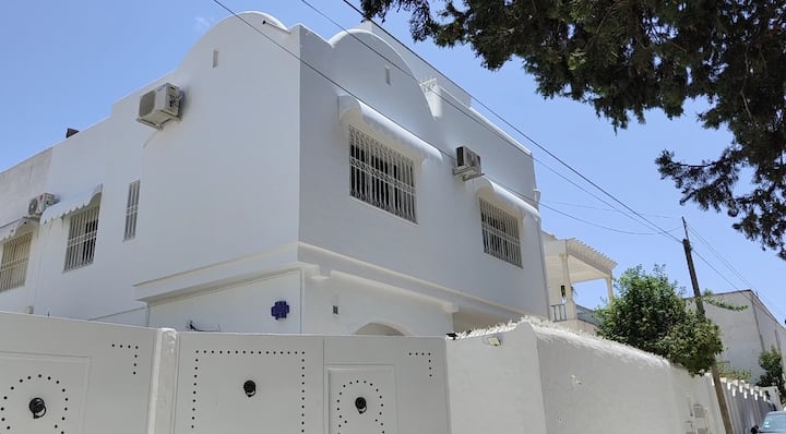 ÉLégante Villa à 500 M De La Plage A Hammamet. - Hammamet