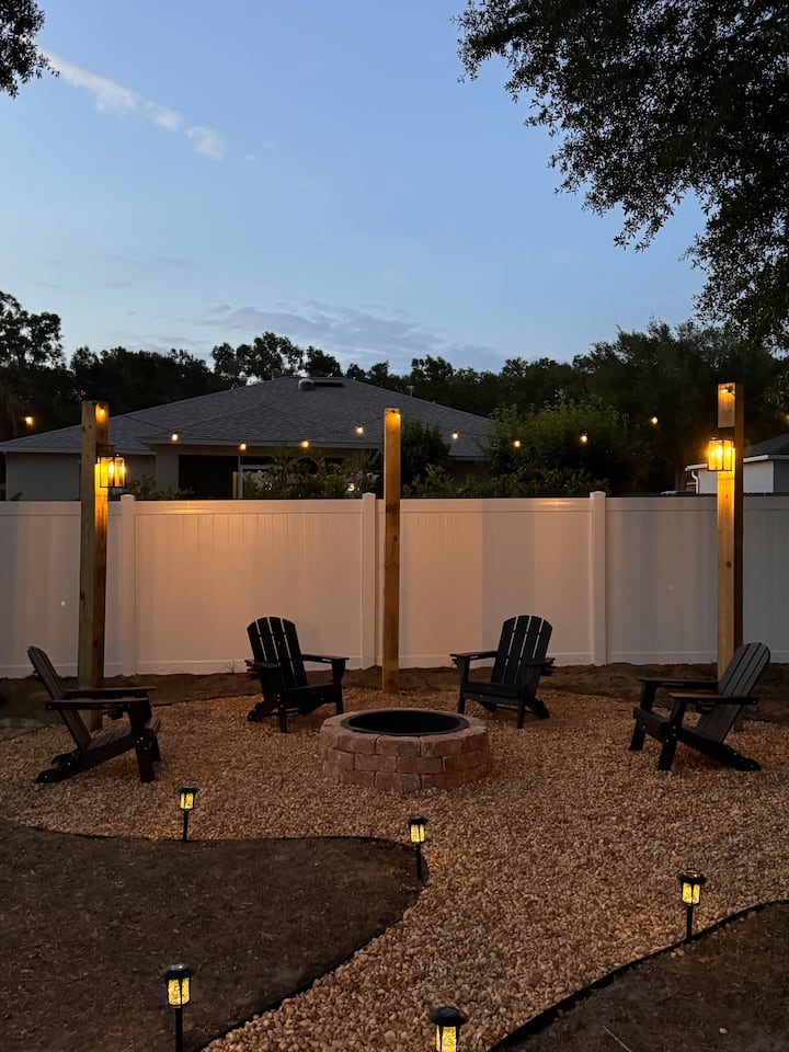 Ocala Silver Springs State Park Retreat & Firepit - 오캘라