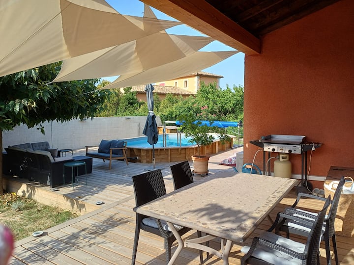 Chez Lise, Villa Avec Piscine - Vedène