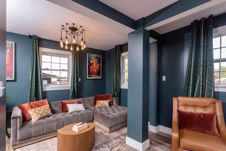 Spacious Suite W/mountain Views - Luray, VA