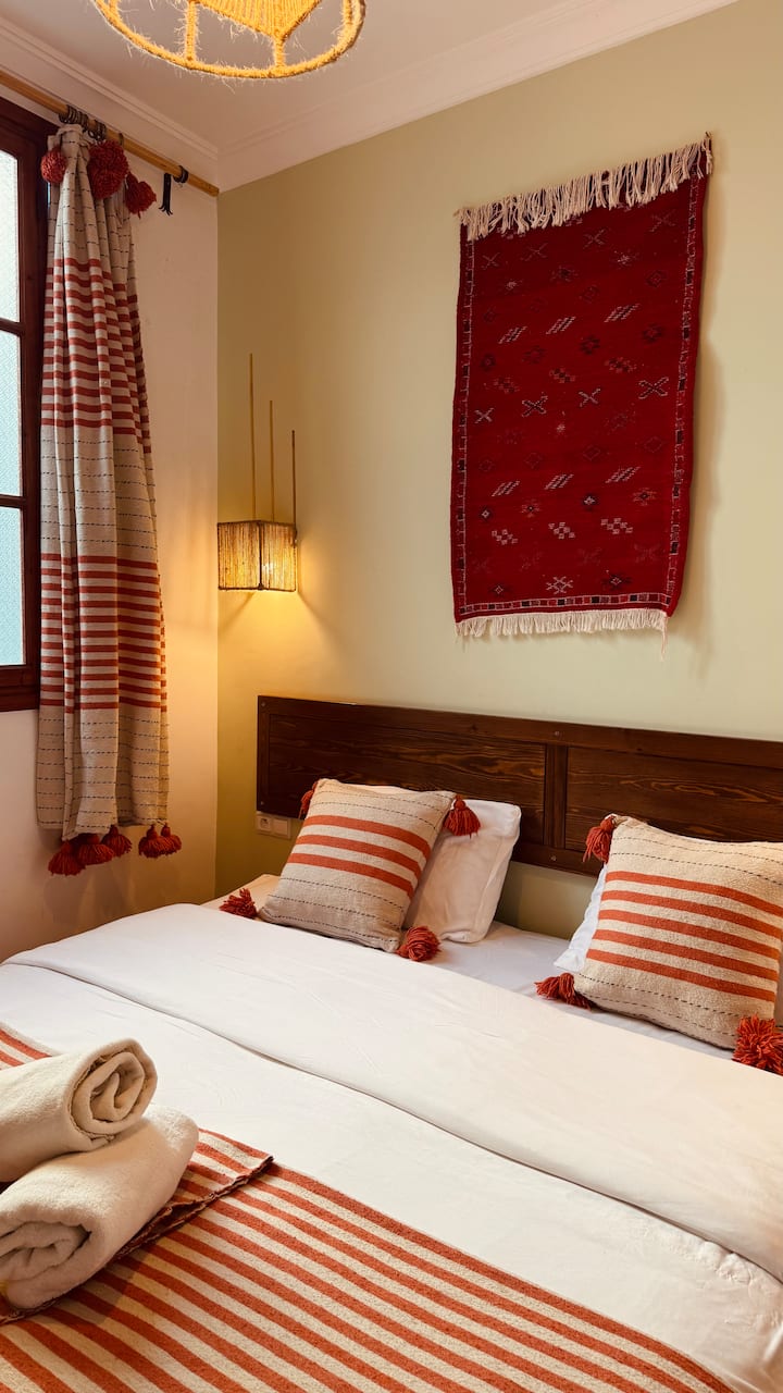 Charming Double Room Bed & Breakfast Stay In Riad - Essaouira