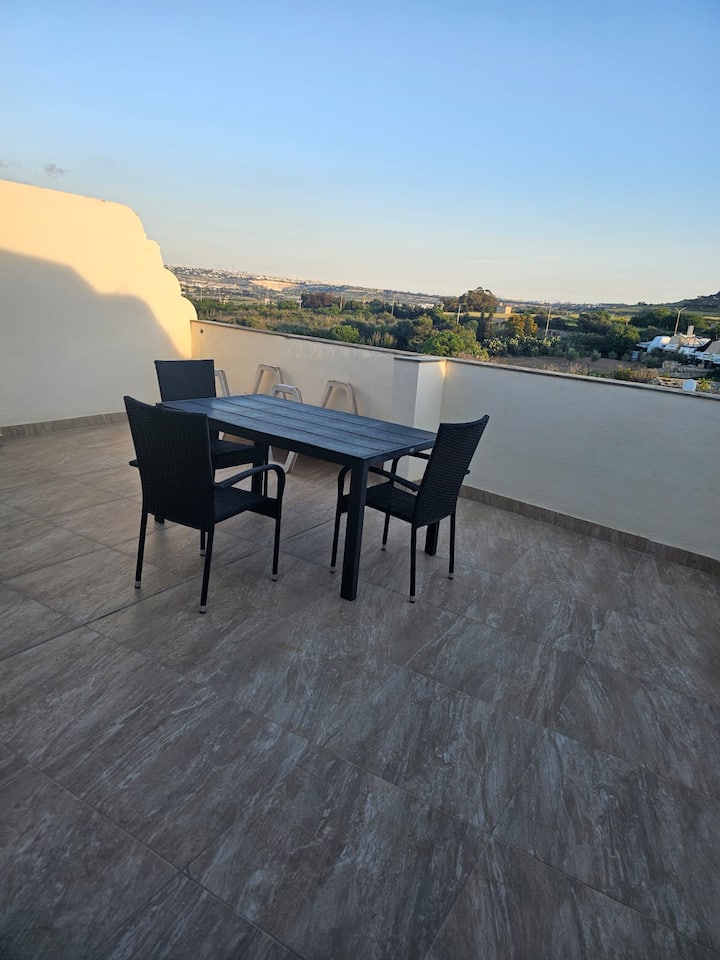 Serenity Seaview Penthouse - Malta