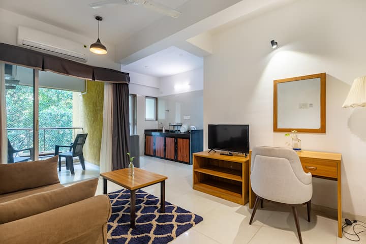 Rose 1bhk Apartment At Charvi Reemz, Anjuna - Anjuna