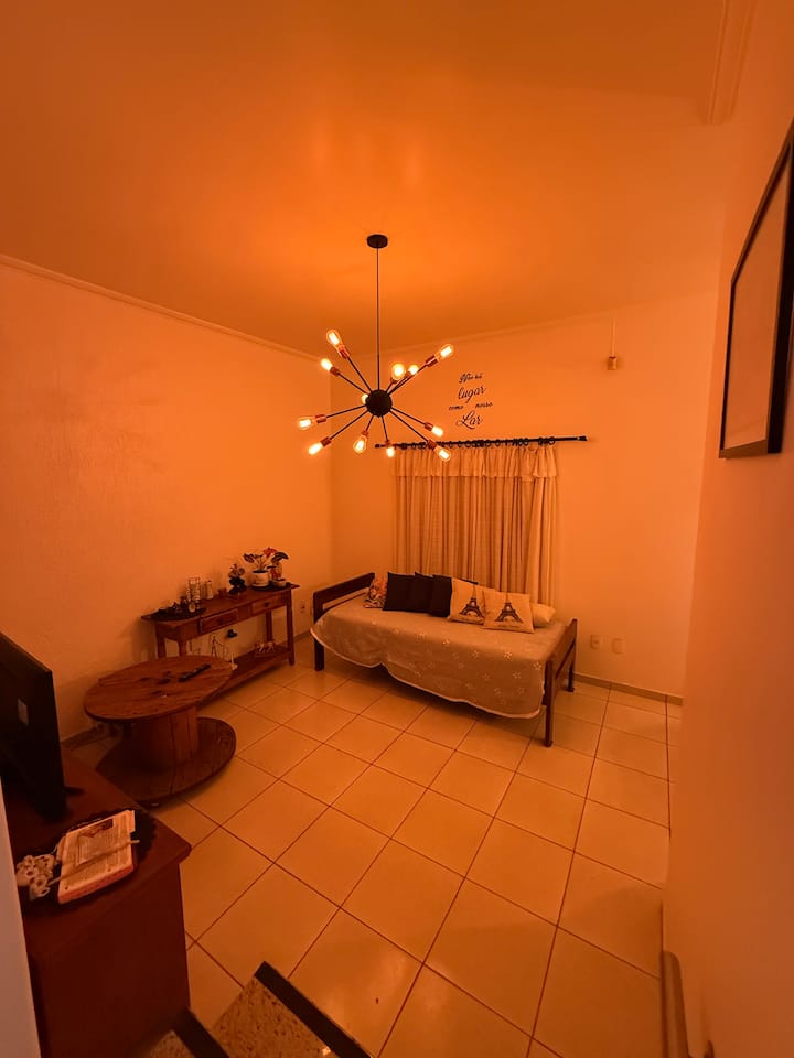 Um Lugar Para Chamar De Lar. - Holambra