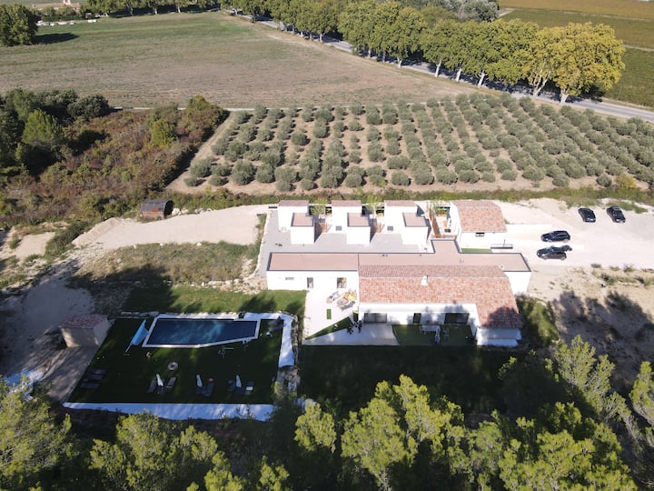 Villa Et Ses 3 Dépendances - La Fare-les-Oliviers