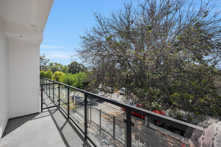 Spacious Furnished Home In La - Los Angeles, CA