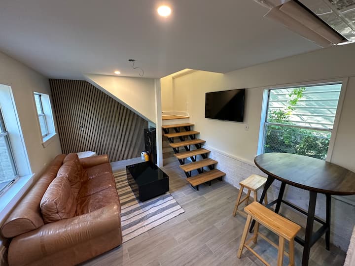 James Island Guesthouse - James Island, SC