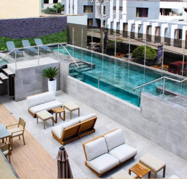 Exclusivo Apartamento En Lo Mejor De Zona 10 - Guatemala