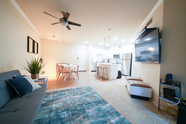 Cozy 2br|near Six Flags |Pool, Gym, Wi-fi, Parking - Santa Clarita, CA