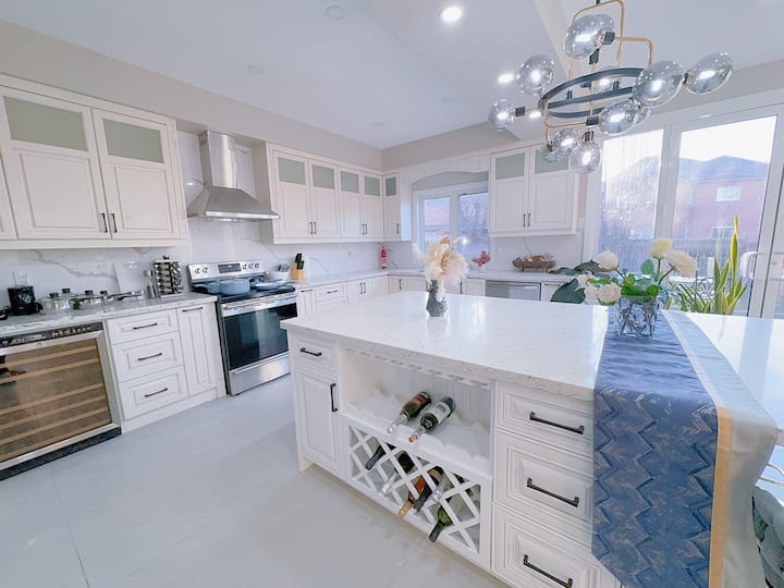 Fancy 2 Bedroom With Bath #3#4 - Markham