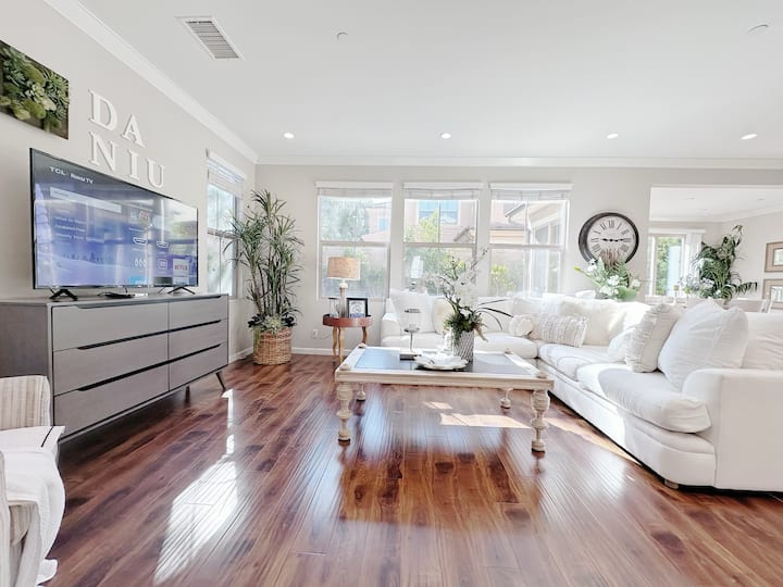 Near Irvine 3b2.5b Luxury Villa - 터스틴