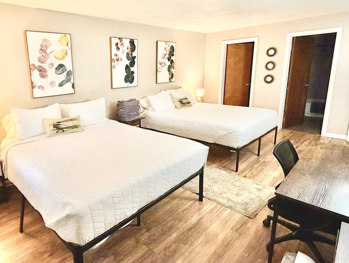 Joshua Tree Jet Wing Ste., Minutes To Wpafb & Wsu - Fairborn Sweet Corn Festival