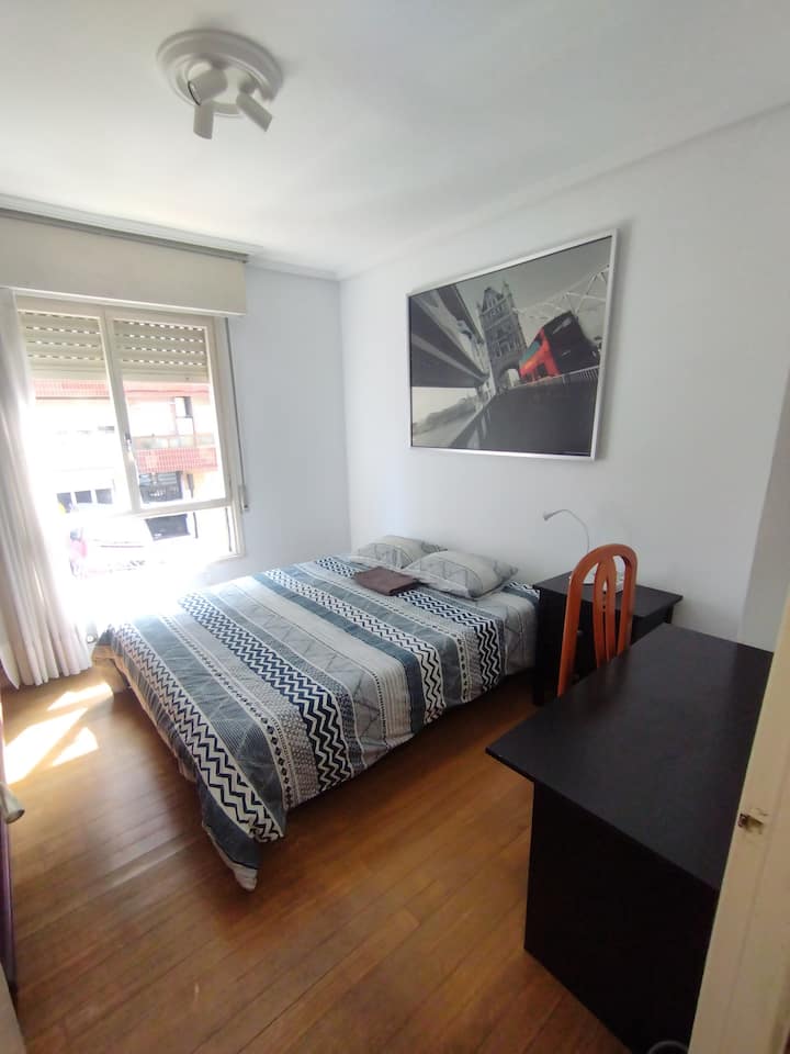 Ortuella, 4 Hab., 5 Camas, Wifi, Parking Gratis - Castro-Urdiales