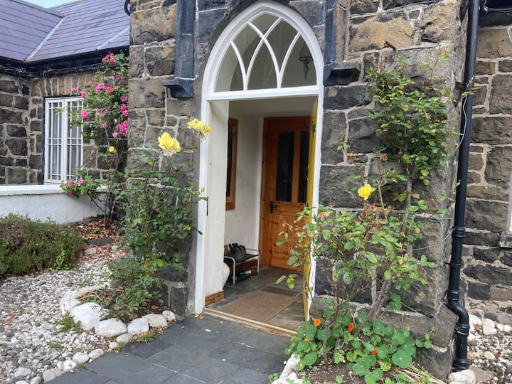 Historic Cottage By The Sea - Cushendall