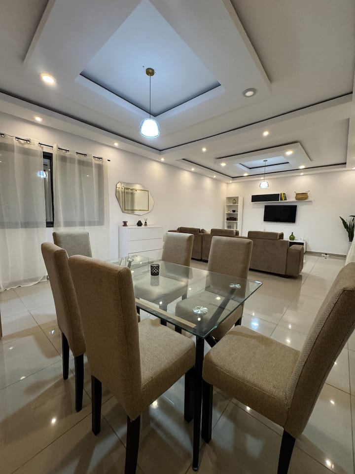 Superbe Appartement 3 Pièces - Abidjan