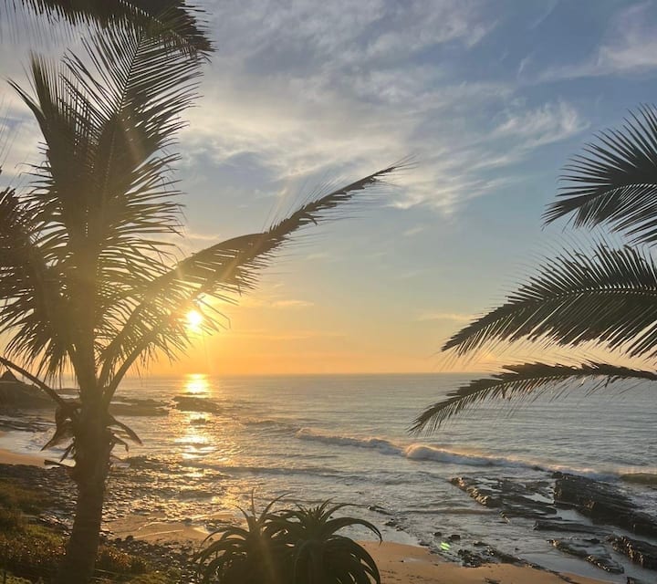 Guest Suite Where Coastal Moments Unfold - Dolphin Coast