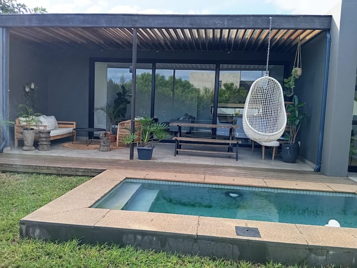 Perfect Escape Inside Elaleni Estate - Dolphin Coast