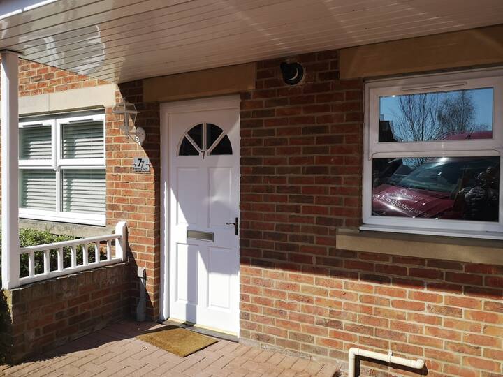 Flat, 4 Miles From Durham City - Durham