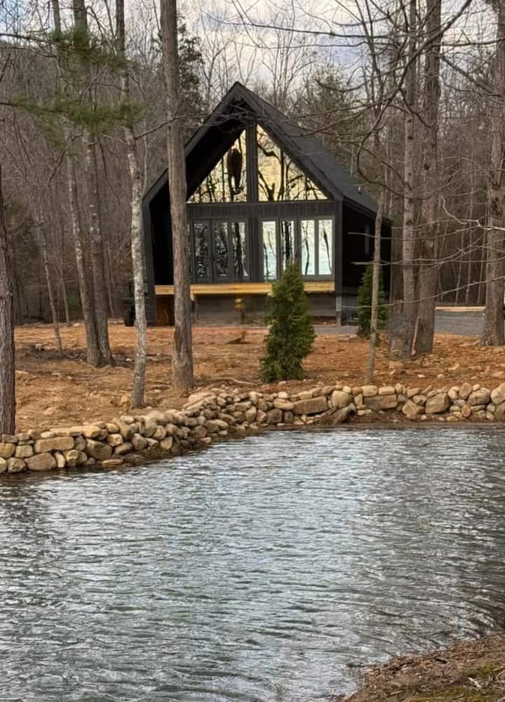 A-mazing Lakefront Cabin - Nickajack Lake, TN