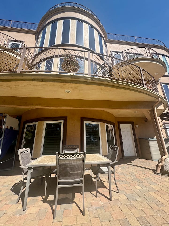 Spacious Socal Getaway - Orange, CA